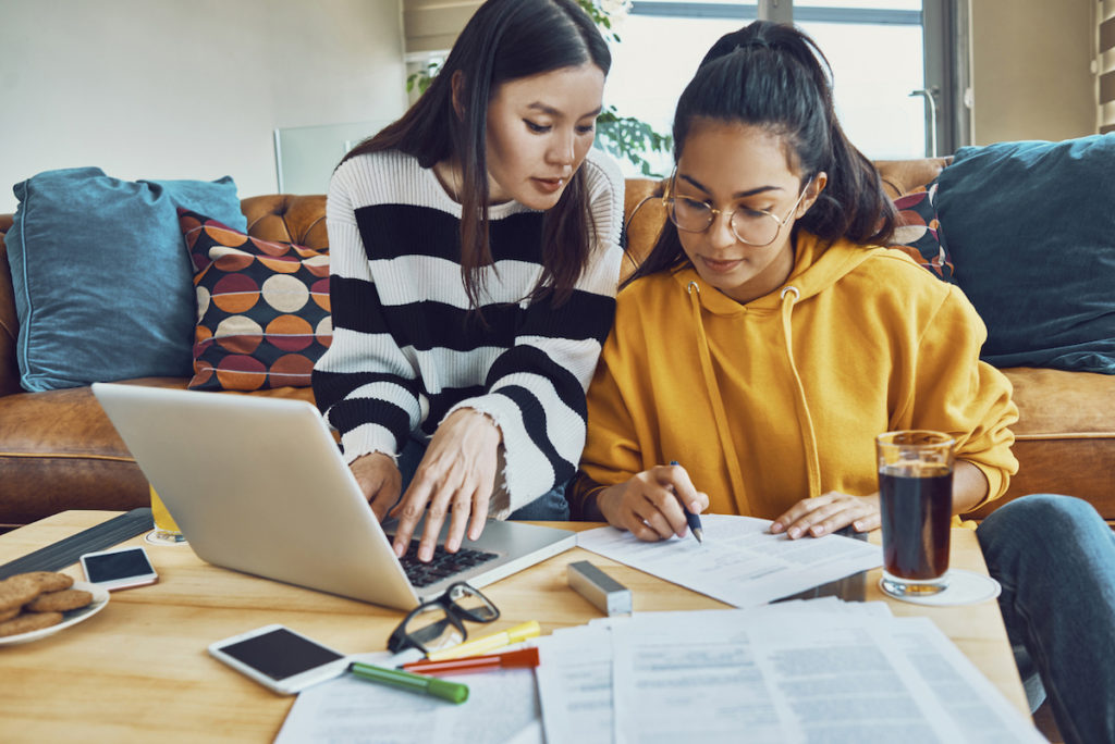 大学生活をやり直せる！大学編入のメリットと編入可能な大学一覧 - cocoiro career (ココイロ・キャリア)